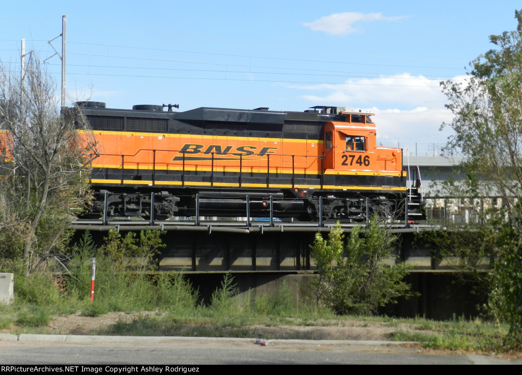 BNSF 2746